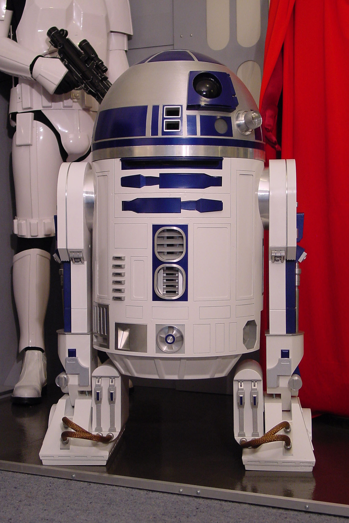 Building a Life-Size R2-D2 - Conclusion - SWNZ, Star Wars New Zealand